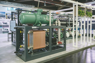 4 SCREW [1/8] | eJARN.com